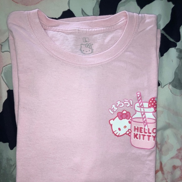Hello Kitty | Tops | Hello Kitty Graphic Tshirt | Poshmark